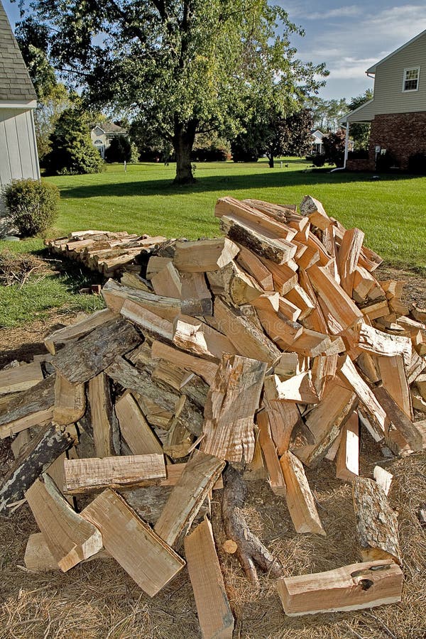 Split Firewood Stock Photos - Download 7,979 Royalty Free Photos