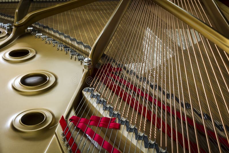 Corda do piano foto de stock. Imagem de afiado, pianista - 207360
