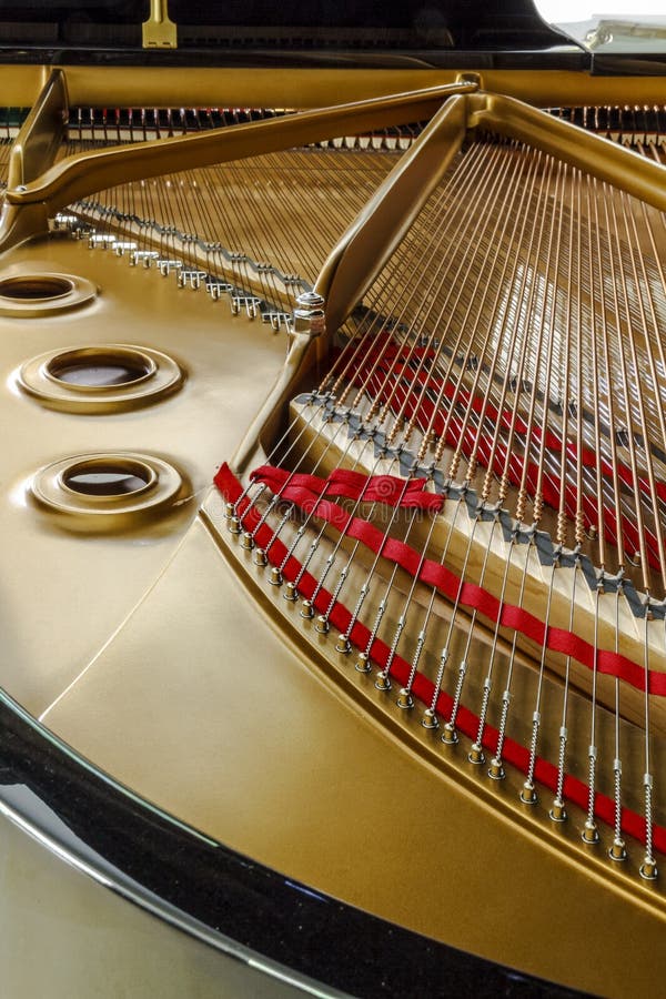 Corda do piano foto de stock. Imagem de afiado, pianista - 207360