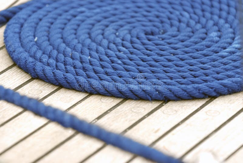 Corde bleue photo stock. Image du entrelacement, attacher - 23984618