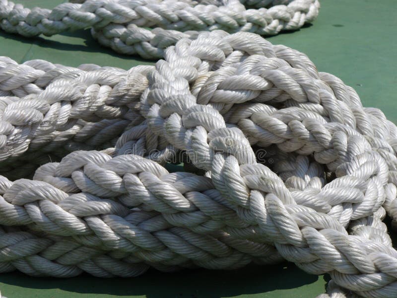 Cordes de bateau image stock. Image du corde, marine, intérieur - 1063987