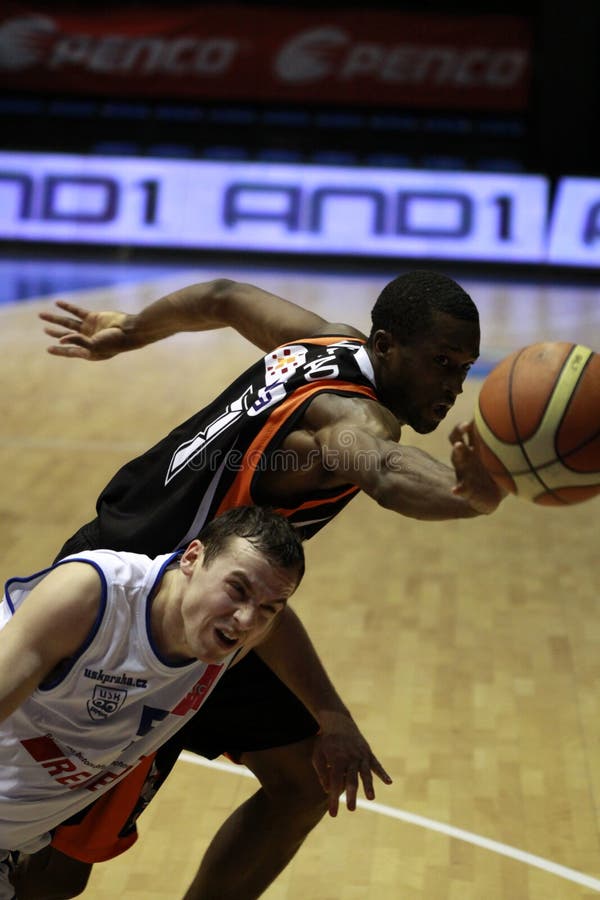 Corey Muirhead in action editorial image. Image of novy - 13177960