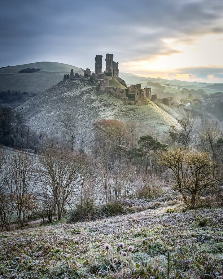 Corfe Castle Winter Morning Stock Image - Image of dorset, nights ...