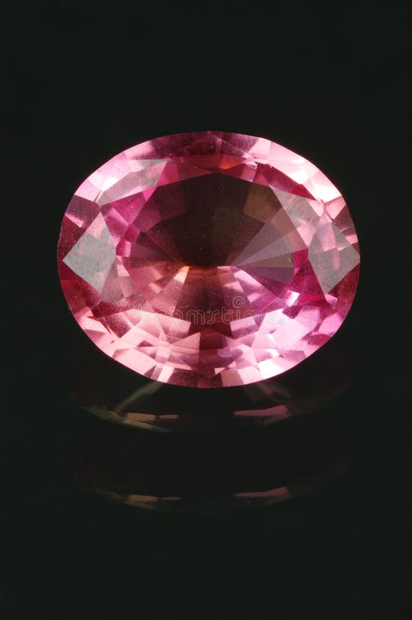 Minerale Sintetico Del Corindone Fotografia Stock - Immagine di ...