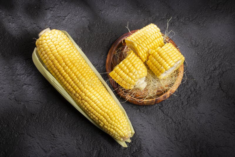 Corn on the Cob on the Table, Sweet Corn Stock Image - Image of food ...