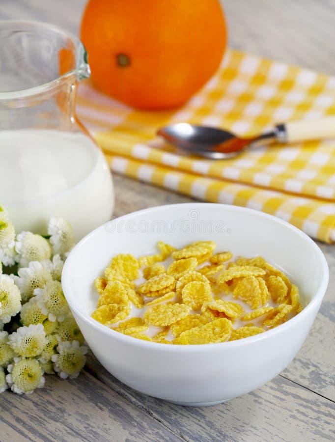 Corn flakes with milk stock image. Image of breakfast - 26023005