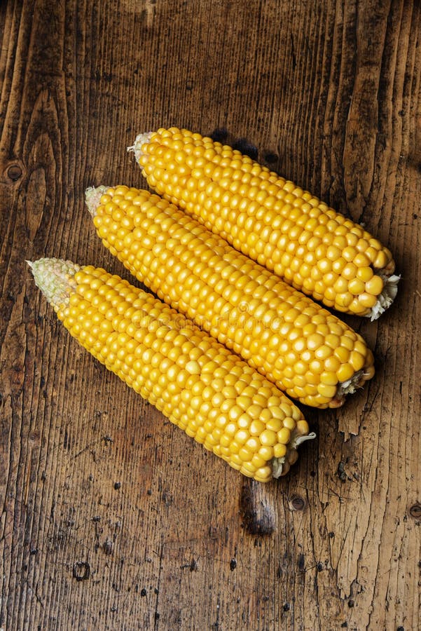 Corn on a table stock image. Image of nutrition, agriculture - 33845111