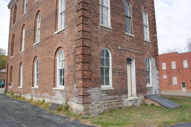 Corner and Back of Brick Building Stock Image - Image of broken, corner ...