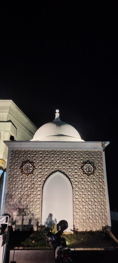 Corner of the mosque stock image. Image of column, dome - 228508847