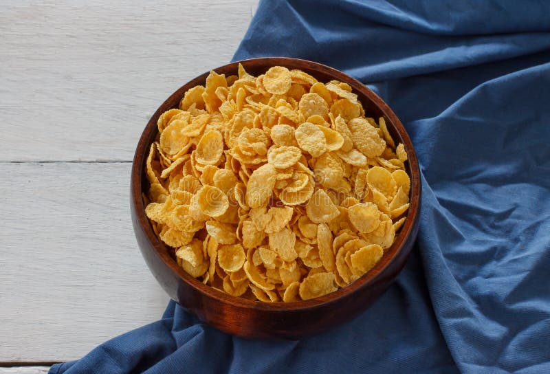 Cornflakes imagen de archivo. Imagen de equilibrio, desayuno - 67514091