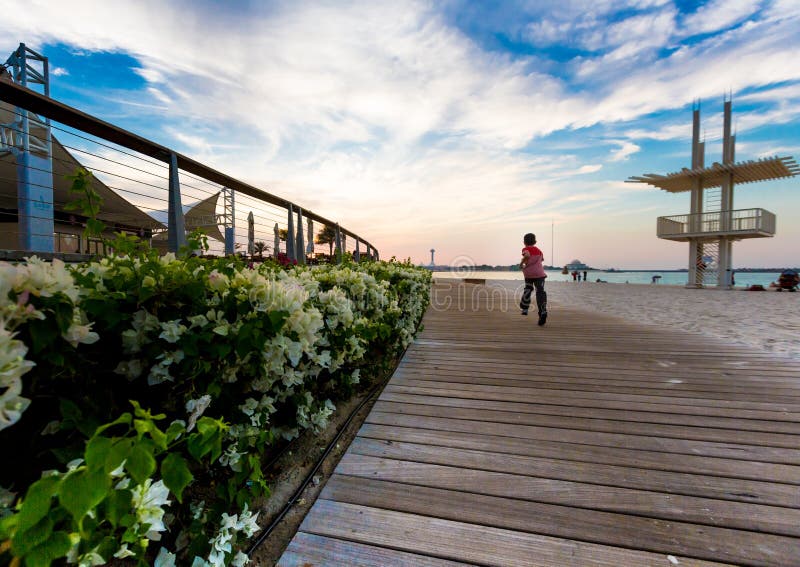 Corniche Beach in Abu Dhabi Editorial Photography - Image of city ...