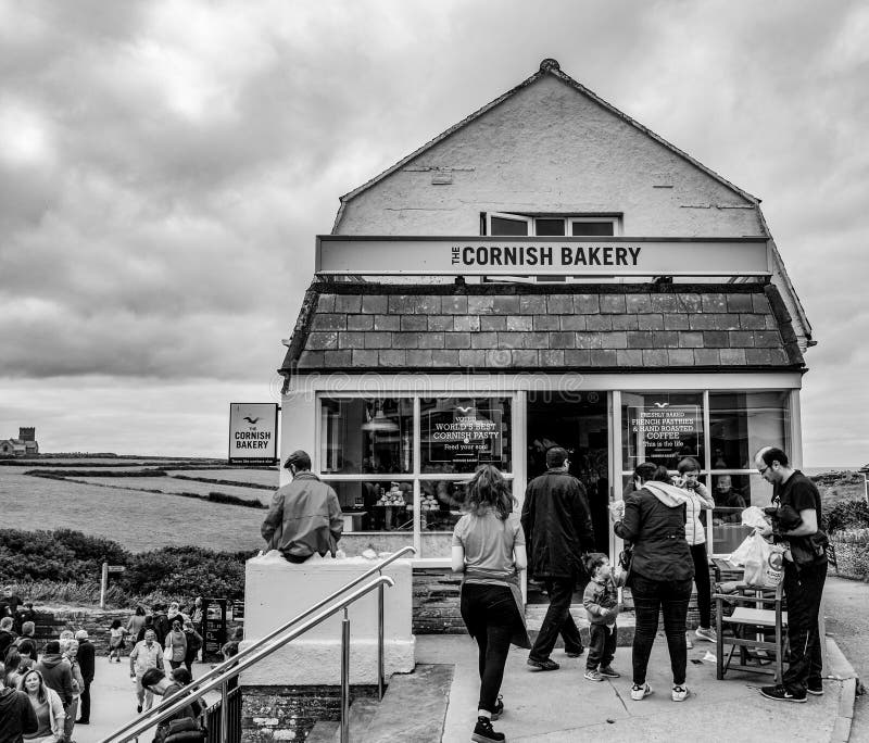 Cornish Bakery in Tintagel Cornwall - CORNWALL, ENGLAND - AUGUST 12 ...
