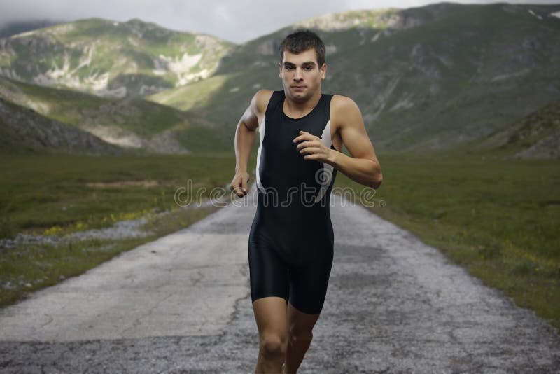 Corredor foto de archivo. Imagen de actividad, maduro - 6830926