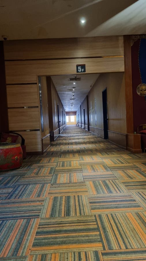 Corridor stock image. Image of line, gang, pattern, floor - 273289647