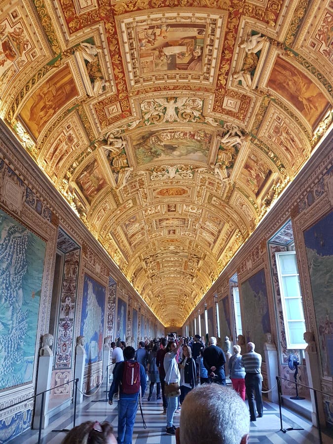 Corridor Vatican Museum editorial photo. Image of vatican - 80129936