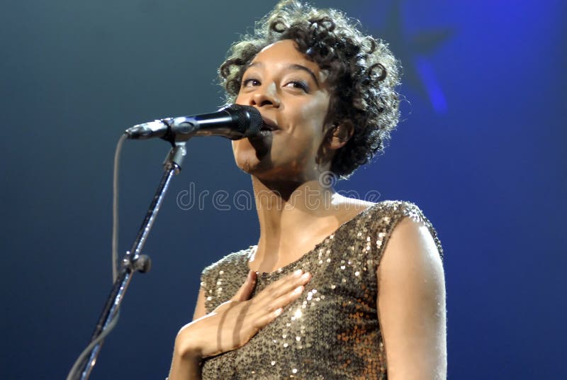 Singer Corinne Bailey Rae editorial photography. Image of pier - 150031872