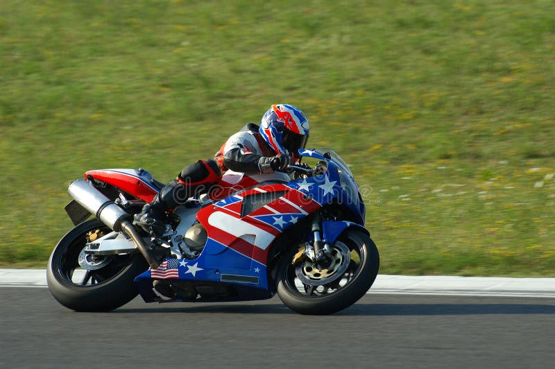 Corsa della motocicletta immagine stock. Immagine di pneumatico - 189493