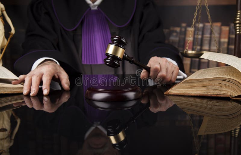 Corteje El Mazo, Tema De La Ley, Mazo Del Juez Foto de archivo - Imagen ...