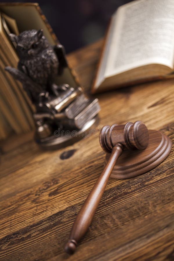Corteje O Martelo, Tema Da Lei, Malho Do Juiz Foto de Stock - Imagem de ...