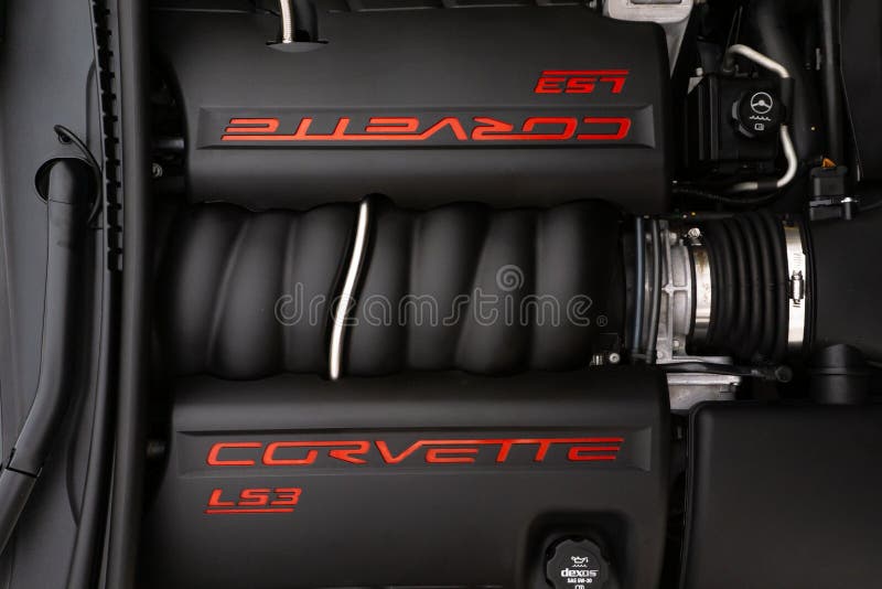 Corvette C6 Engine Bay, Engine Cover in Matte Black with Red Lettering ...