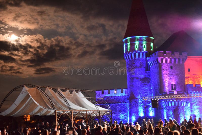 Corvin Castle editorial stock photo. Image of beautiful - 72410703