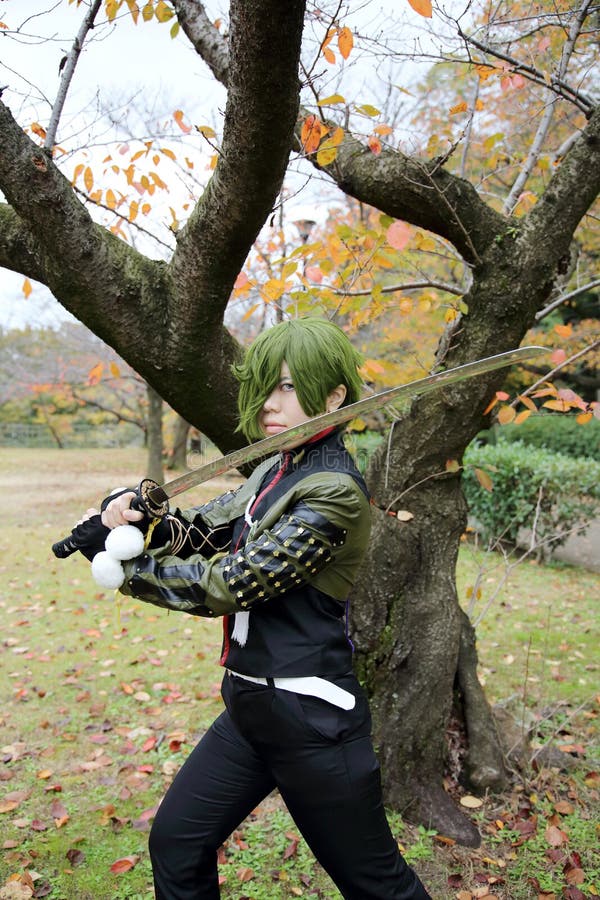 Ninja Cosplay in Het Bestrijden Van Prestaties Met Zwaardvaardigheid Op ...