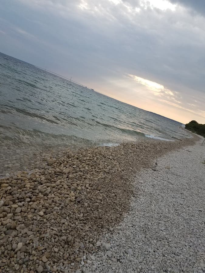 Costa de la Isla Mackinac imagen de archivo. Imagen de coastline ...