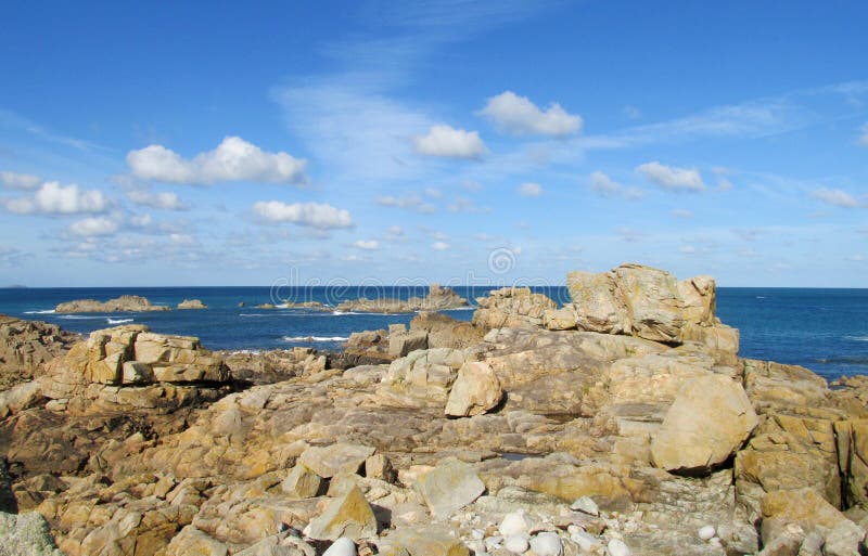 Costa De Mar Cor-de-rosa Do Granito Imagem de Stock - Imagem de ...