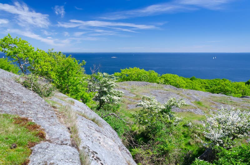 La costa de mar foto de archivo. Imagen de suecia, color - 27799294