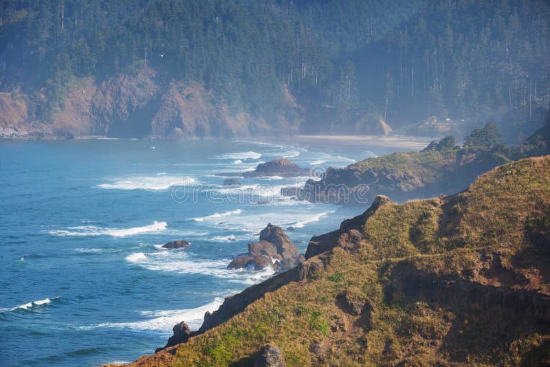 Cores da costa de Oregon foto de stock. Imagem de oregon - 73758058