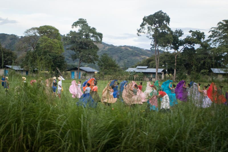 Costa Rican Traditional Dance Editorial Image - Image of rica, dancing ...
