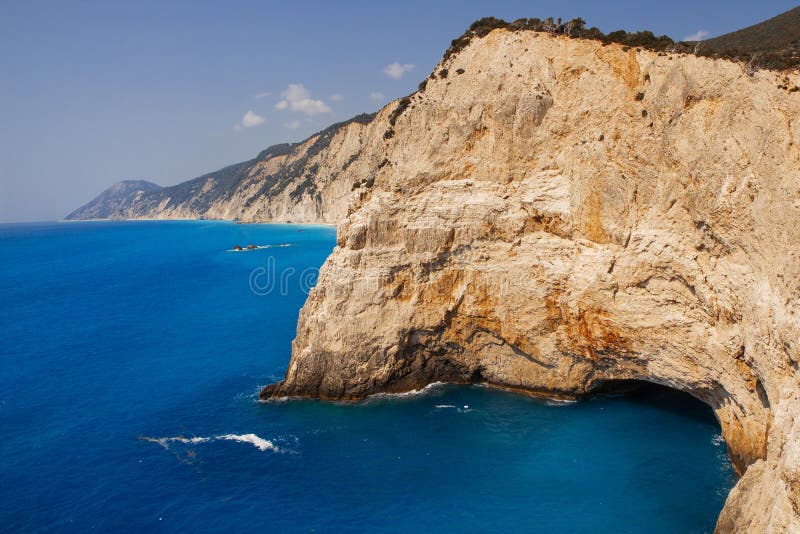Costa Rocciosa Di Leucade, Grecia Immagine Stock - Immagine di acqua ...