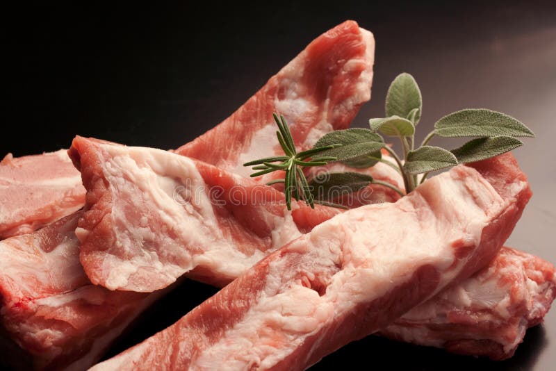 Costillas De Cerdo Crudas - Carne Cruda Imagen de archivo - Imagen de ...