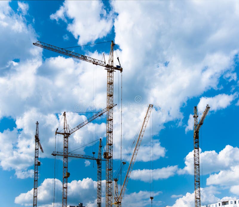 Costruzione Degli Edifici Residenziali Immagine Stock - Immagine di ...