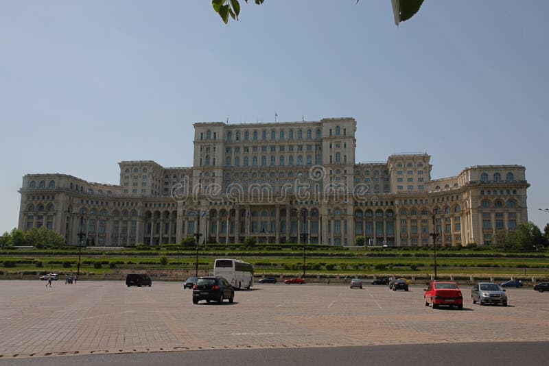 Palazzo Del Parlamento Di Bucarest Fotografia Stock - Immagine di ...