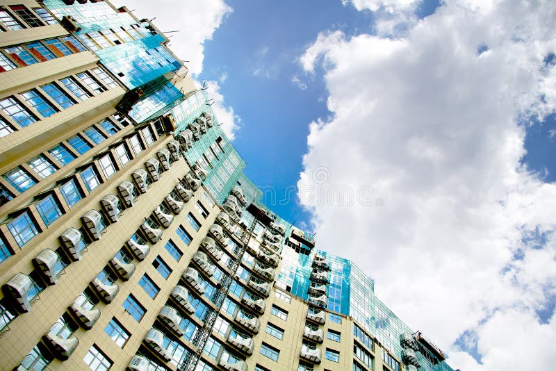 Costruzione Di Edifici Moderna Degli Multi-appartamenti Fotografia ...