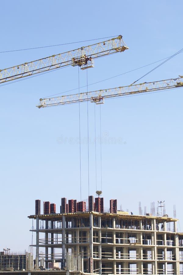 Costruzione Di Un Edificio Con Una Struttura Di Cemento Armato Immagine ...