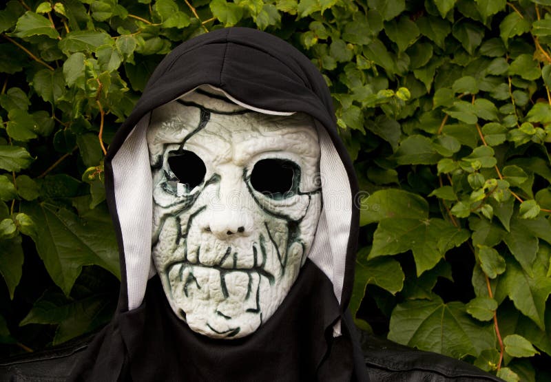 Costume dello zombie fotografia stock. Immagine di nero - 35214196