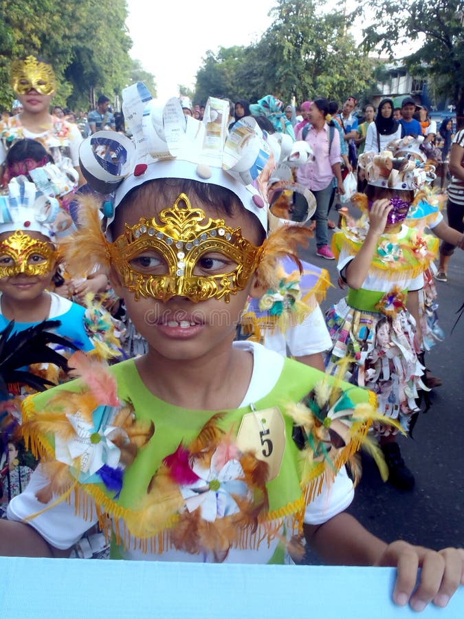 Costume parade editorial stock photo. Image of students - 72134358