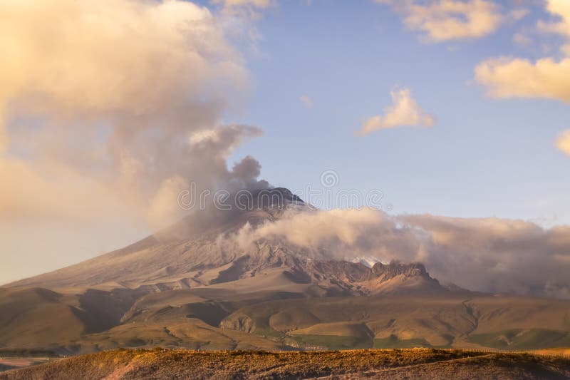 Cotopaxi Powerful Day Explosion Stock Image - Image of magma, moon ...