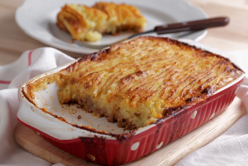 Cottage pie stock image. Image of cottage, portion, shepherds - 84113875