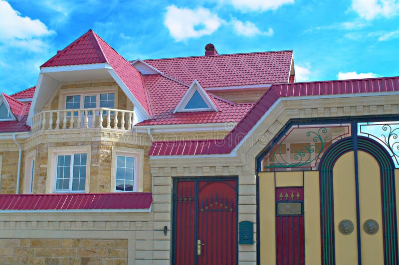 Cottage with the Rich Exterior Stock Image - Image of wall, roof: 13867107