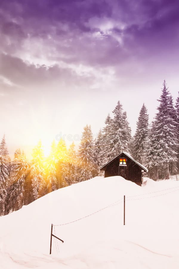 Cottage in winter stock image. Image of environment, house - 15670331