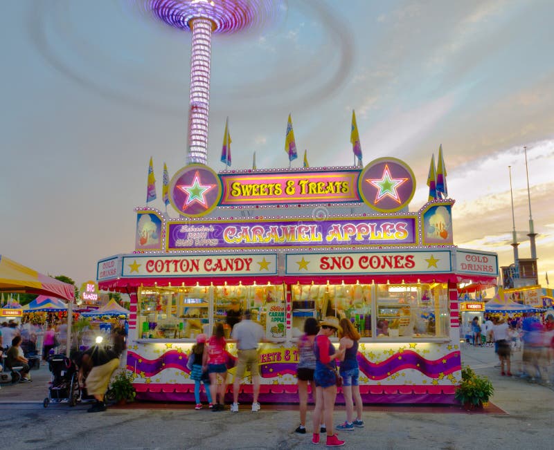Cotton Candy Stand editorial stock image. Image of sunset - 32982204