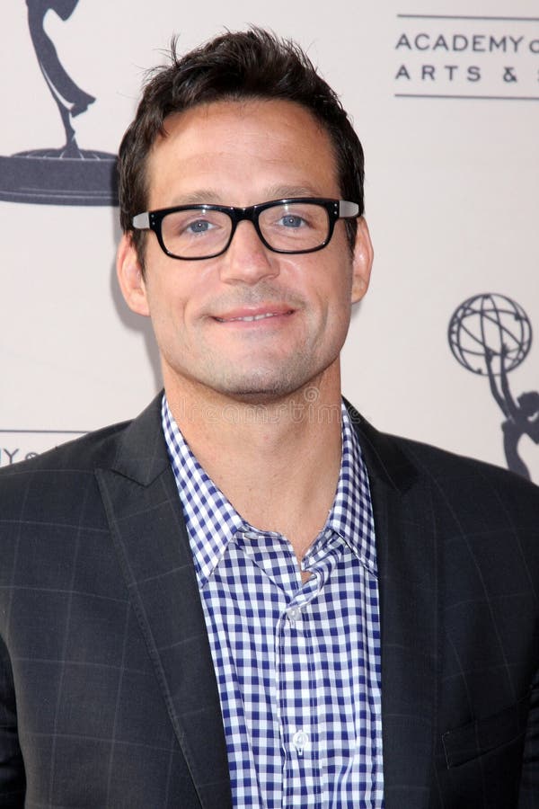 Josh Hopkins editorial photography. Image of cougar, arriving - 26286857