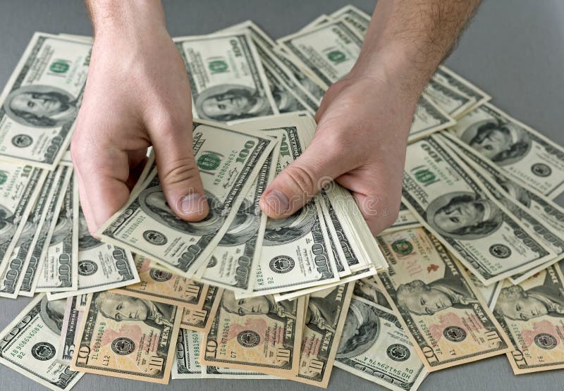 Counting Large Stack of Cash Notes Stock Photo - Image of bill, earning ...