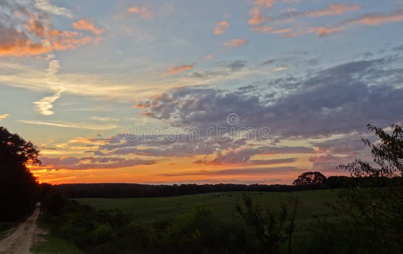 Country sunset stock image. Image of leaves, indiana - 12082525