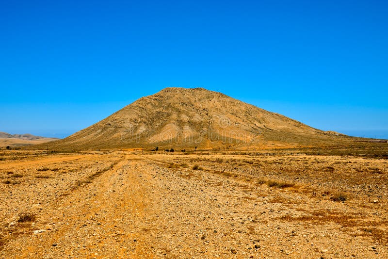 Countryside Desert Dirt Path Stock Image - Image of horizon, rural ...