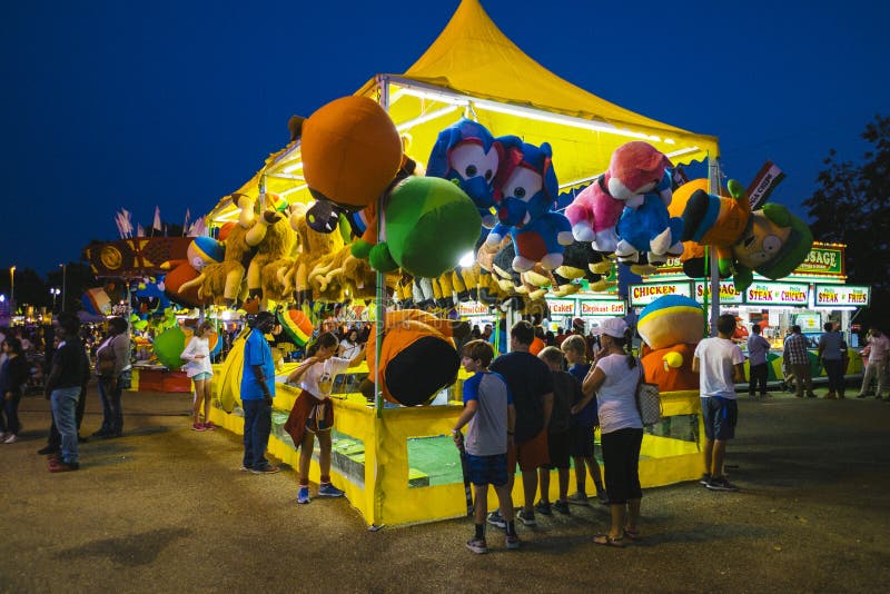 County Fair at Night, Games on the Midway Editorial Photo - Image of ...