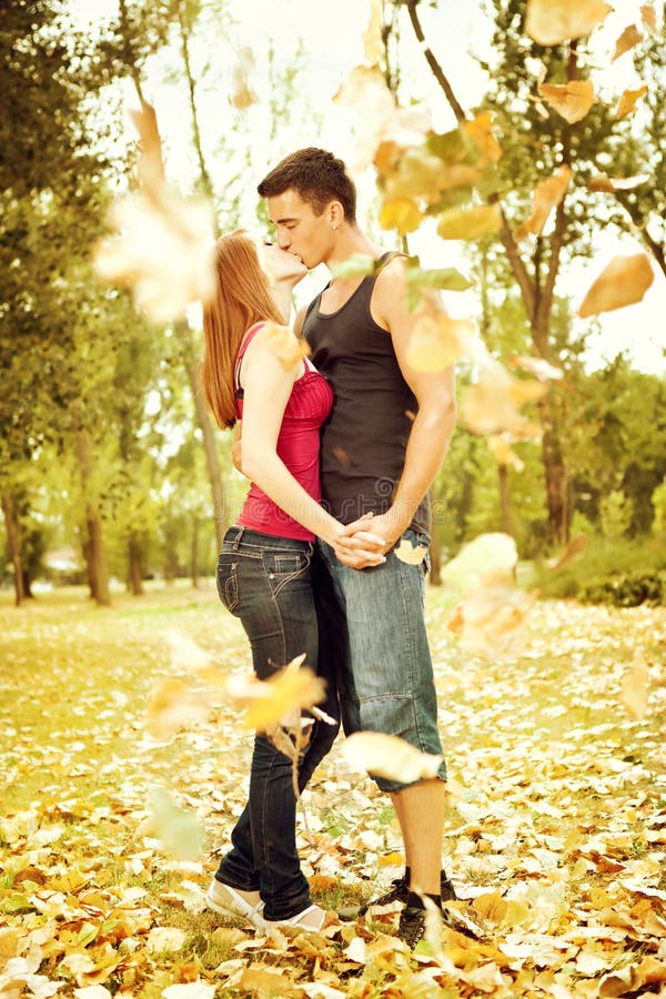 138 Couple Kiss Full Body Stock Photos - Free & Royalty-Free Stock ...